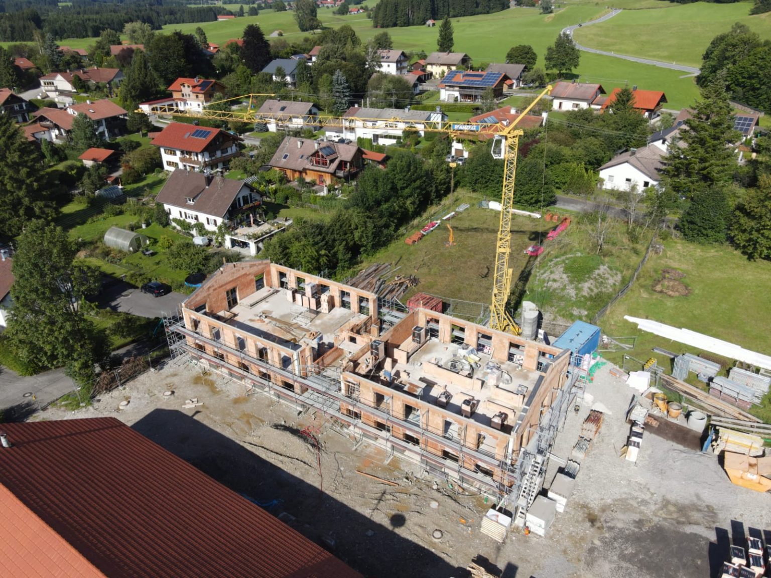 Der Neubau wächst und wächst – ThEJA